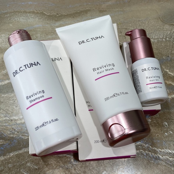 Farmasi | Hair | Revitalizing Hair Set Bundle Nourish And Replenish ...